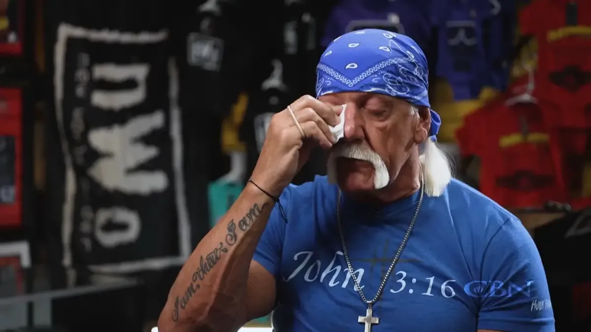 Hulk Hogan Once Again Falsely Claims He Wrestled Brock Lesnar After He ...