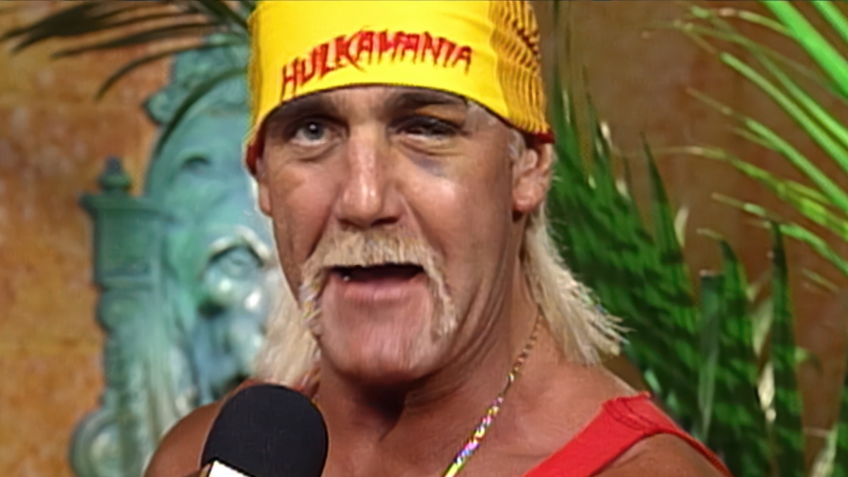 Bret Hart Trusts Randy Savage Over Why Hulk Hogan Had A Black Eye At ...