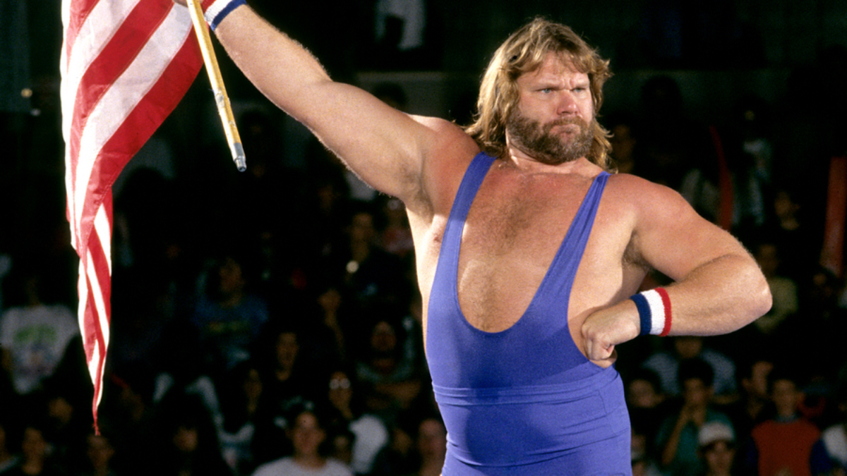 'Hacksaw' Jim Duggan Signs WWE Legends Deal