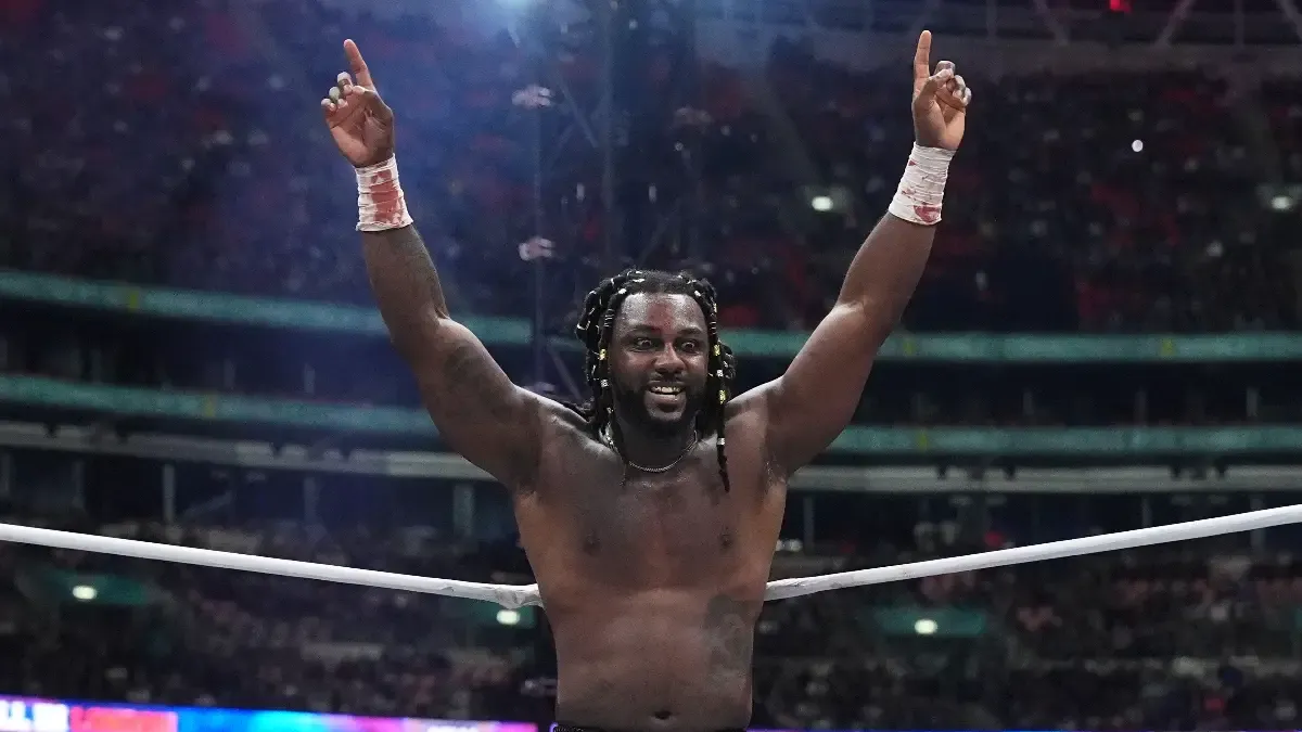 Swerve Strickland Signs New Deal With AEW